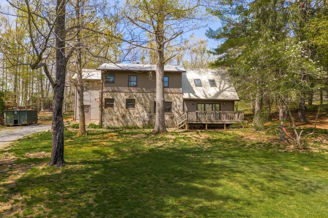 2504 Howardsville Tpke, Lyndhurst, Virginia, 22952 | Real Estate ...